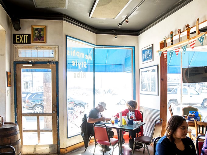 Corner tables bathed in natural light offer the perfect stage for the main event&mdash;meat that's been smoking longer than some Hollywood careers.