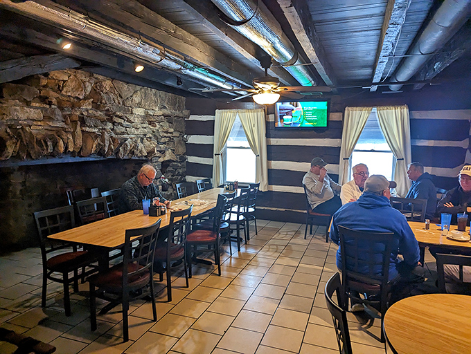 Classic red and white checkered tablecloths&mdash;the universal signal that you're about to experience food that prioritizes flavor over fanciness.