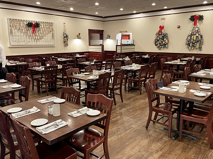 The dining room says "welcome home" even if your home never smelled this good or served crab cakes this perfect.