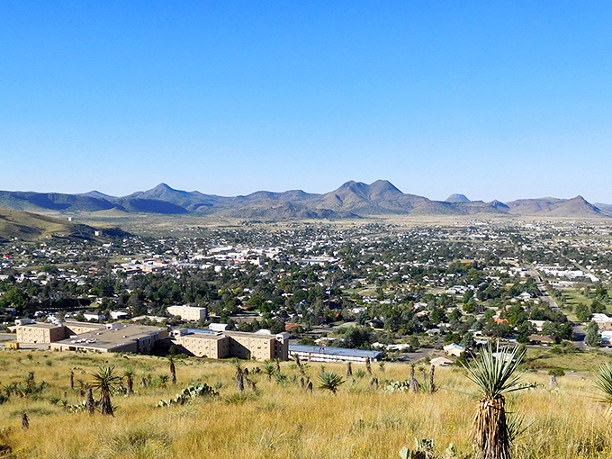 Alpine's mountain backdrop creates a dramatic setting for this historic courthouse &ndash; small-town charm with majestic views.