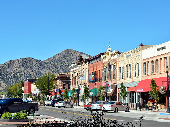 Canon City's historic downtown features beautiful architecture and mountain views. Where your retirement dollars stretch as far as the horizon!