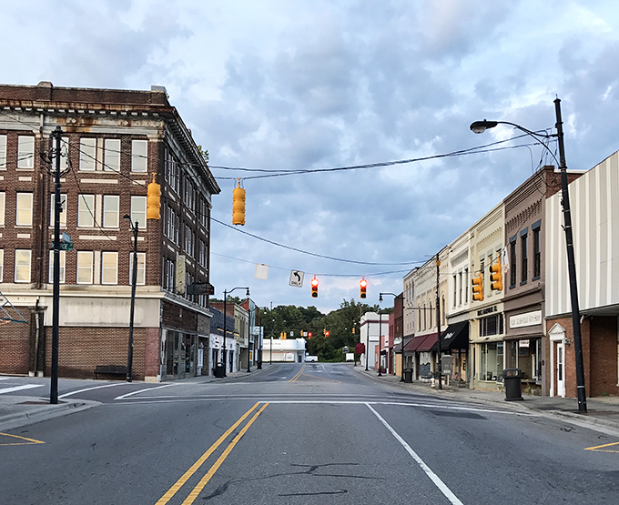 Eden's historic downtown buildings house affordable shops and services. Where your Social Security check covers more than just the essentials.