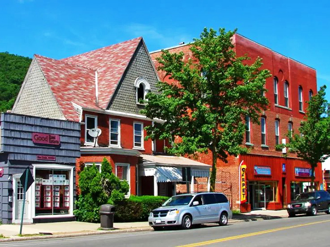 Emporium's main street offers small-town charm that big cities try to recreate but can't quite capture.