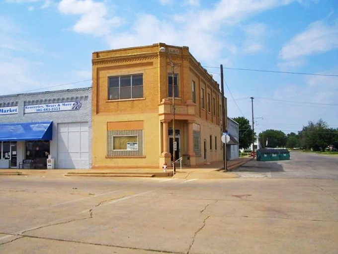 Hydro's main street businesses stand ready to serve a town where "rush hour" means three cars at the four-way stop.
