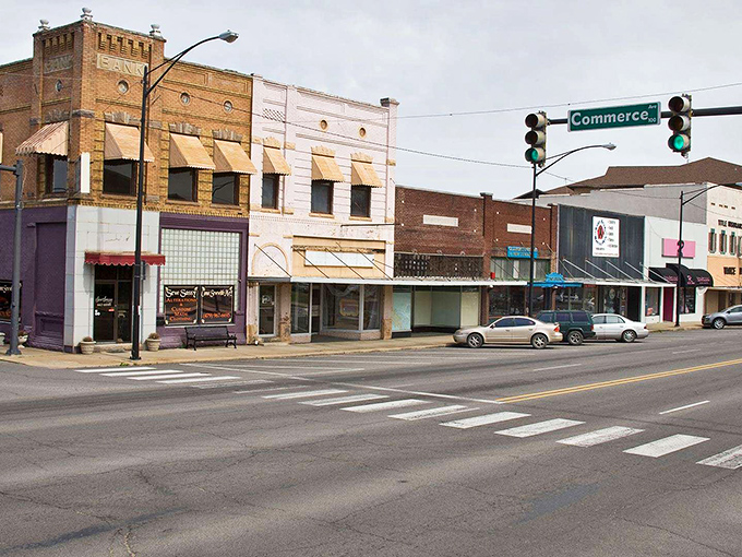 Russellville's historic downtown invites exploration without exploitation of your retirement funds. Now that's a win-win!