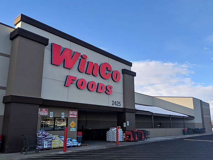 Union Gap's modern conveniences blend with spectacular mountain views, offering the best of both worlds.