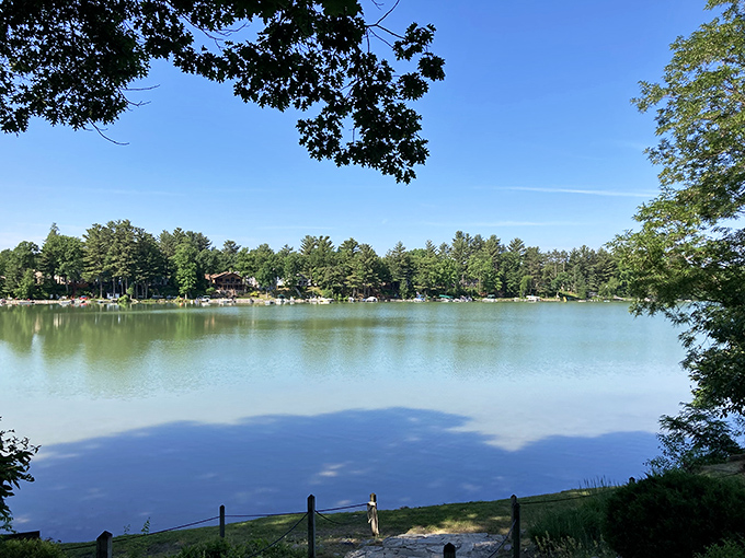 Paddling through Chain O' Lakes feels like discovering Wisconsin's best-kept secret, one gentle stroke at a time. 