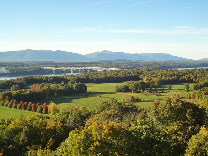The majestic Hudson Valley unfolds beneath the Kingston-Rhinecliff Bridge, revealing why artists and nature lovers have been drawn here for centuries.