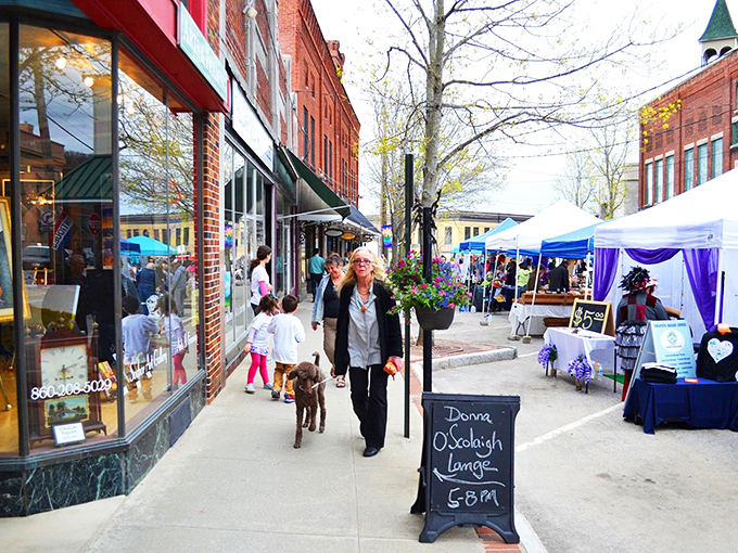 First Fridays transform Main Street into a festival of local flavor. Where neighbors become friends and window shopping becomes an afternoon adventure.
