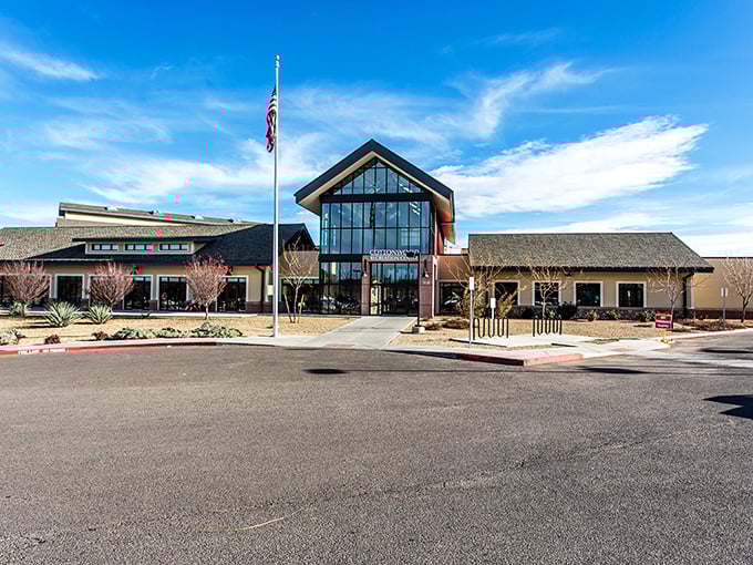 Modern meets traditional at this community hub, where Cottonwood residents gather for recreation and connection.