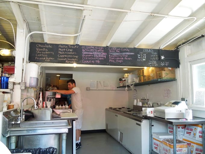 The shake station at Harry's looks like it hasn't changed since the Eisenhower administration&mdash;and that's precisely why the milkshakes taste like heaven.