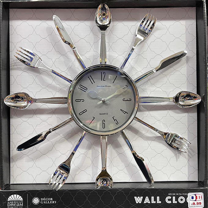 Time flies when you're eating well&mdash;this utensil-adorned clock would make Salvador Dal&iacute; proud while keeping perfect time in your kitchen.