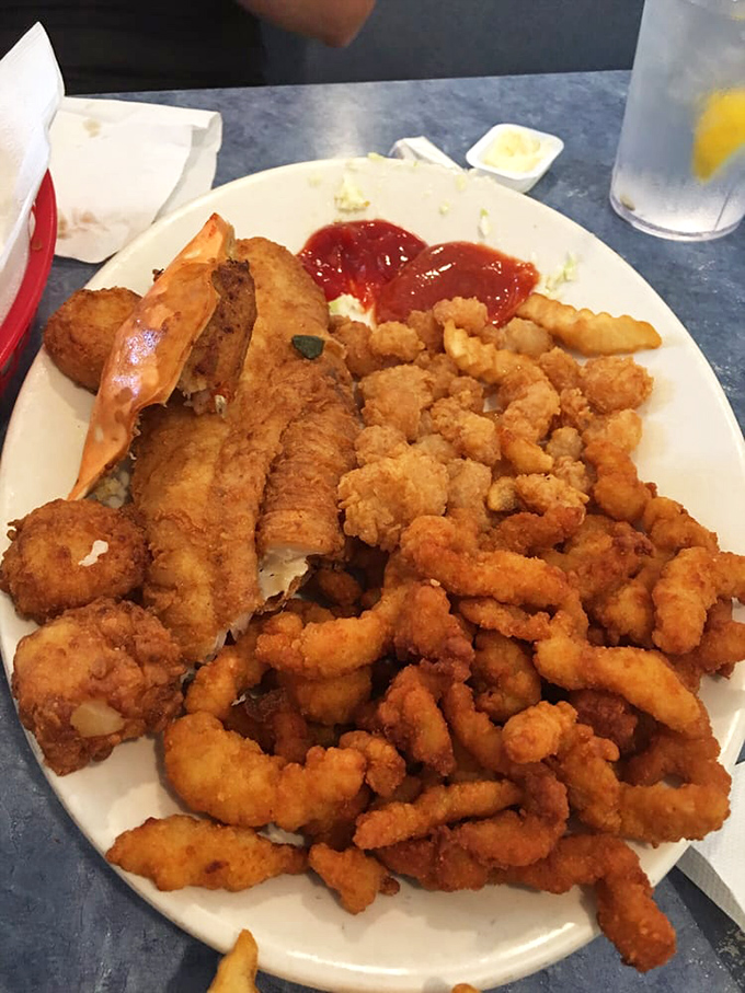 When you can't decide which ocean treasure you want, say "yes" to all of them. This platter doesn't judge your indecision; it celebrates it.