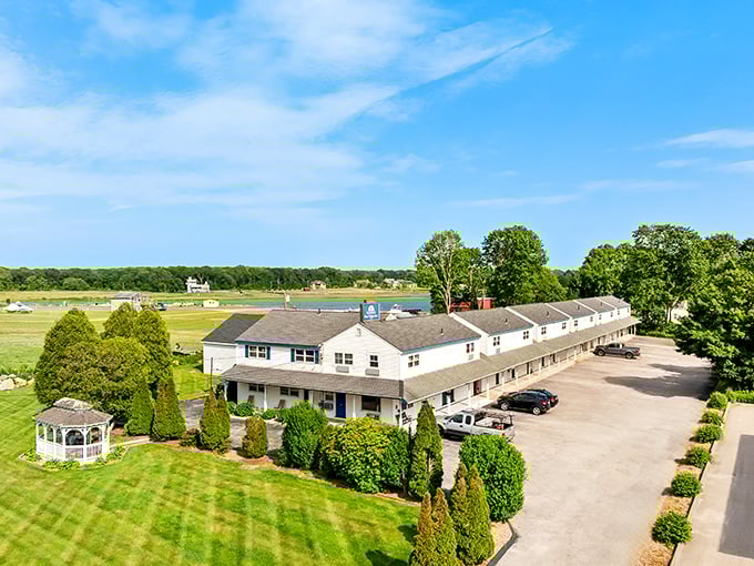 Modest waterfront accommodations offer million-dollar views &ndash; the kind of place where you wake up wondering why you'd live anywhere else.