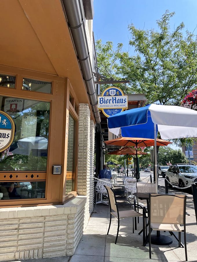 The perfect spot to people-watch while contemplating the universe...or just contemplating another pretzel. Blue and white canopies add that authentic touch.