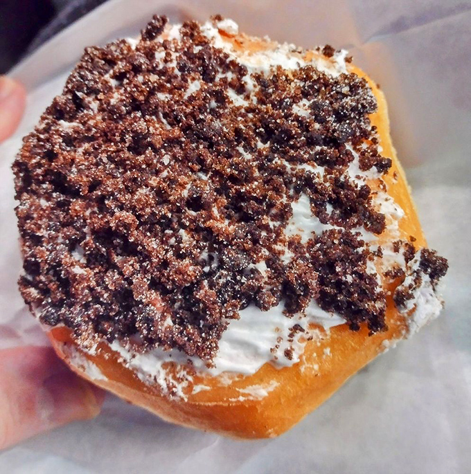 This cookies and cream masterpiece makes me wonder why we bother with fancy desserts when perfection costs a couple bucks. 