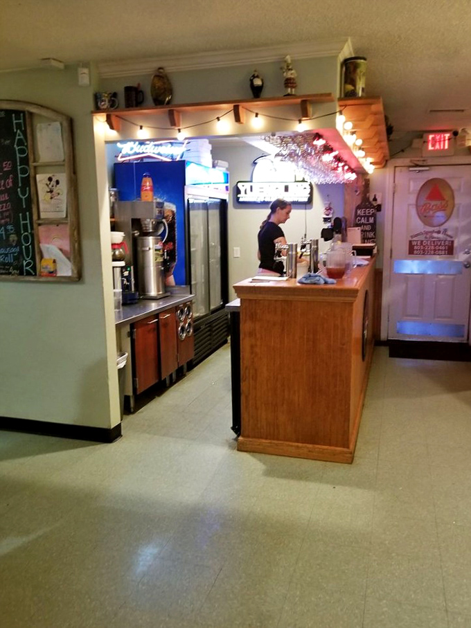 The bar area: where Peronis are poured and friendships are formed while waiting for that table you're already salivating for.