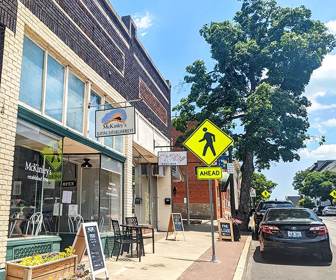 McKinley's Bread Shop & Deli brings fresh-baked goodness to downtown Shelbyville. Where sandwiches are constructed with the architectural precision of the historic buildings surrounding it.