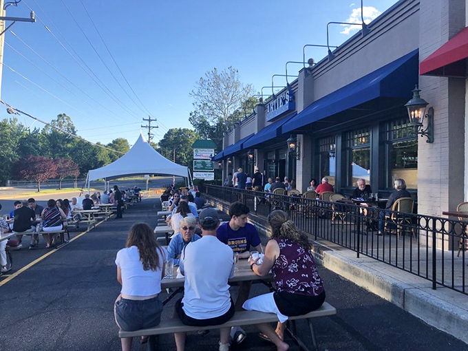 Al fresco dining at Artie's: where Virginia's weather and world-class prime rib create the perfect outdoor romance.