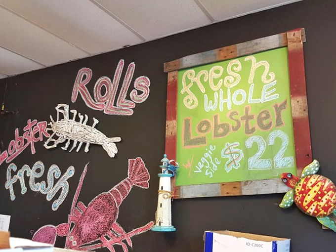 The wall decor spells it out: R-O-L-L-S and fresh lobster. Sometimes the writing on the wall is exactly what you need to order.