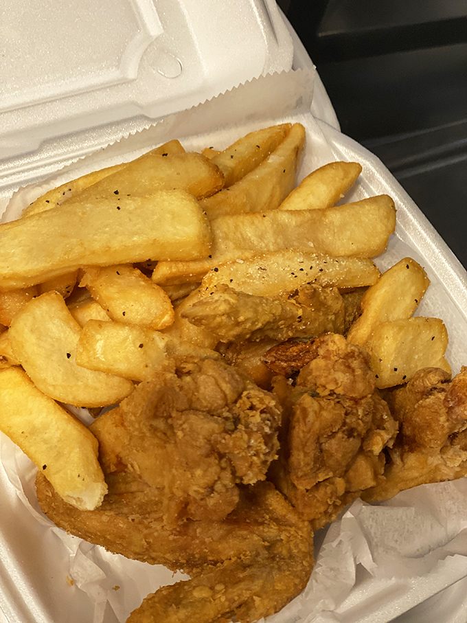 Golden chicken fingers and crisp fries &ndash; comfort food that transcends age. Even sophisticated palates surrender to this simple pleasure.