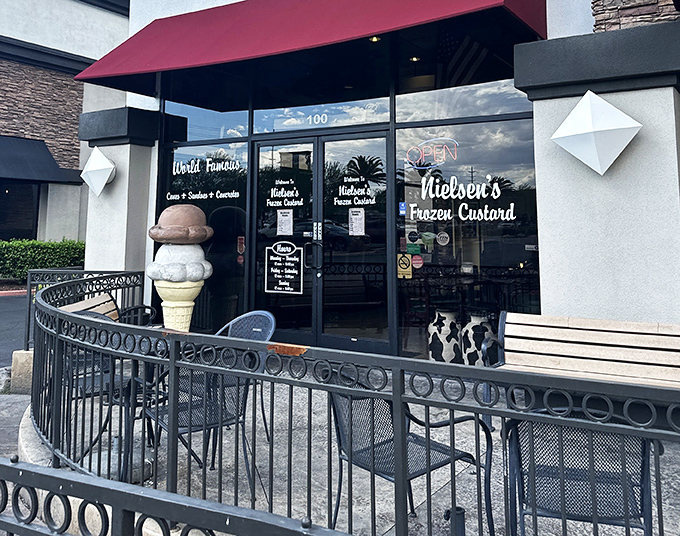 Al fresco frozen fun! Nielsen's patio is the perfect spot to people-watch while your taste buds do the cha-cha with every spoonful.