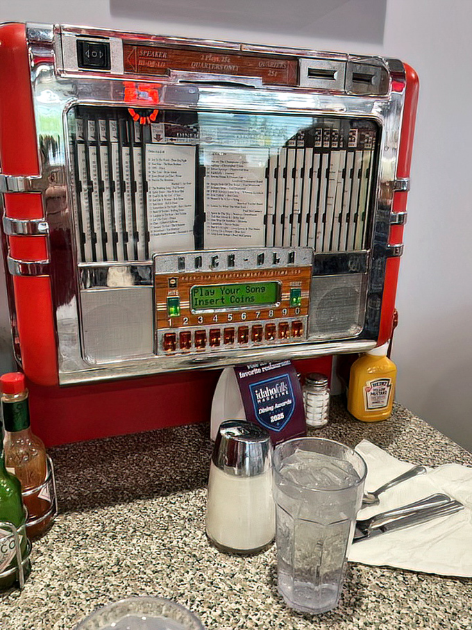 This vintage jukebox doesn't just play songs&mdash;it's a time machine that transforms ordinary meals into Technicolor memories with every quarter.