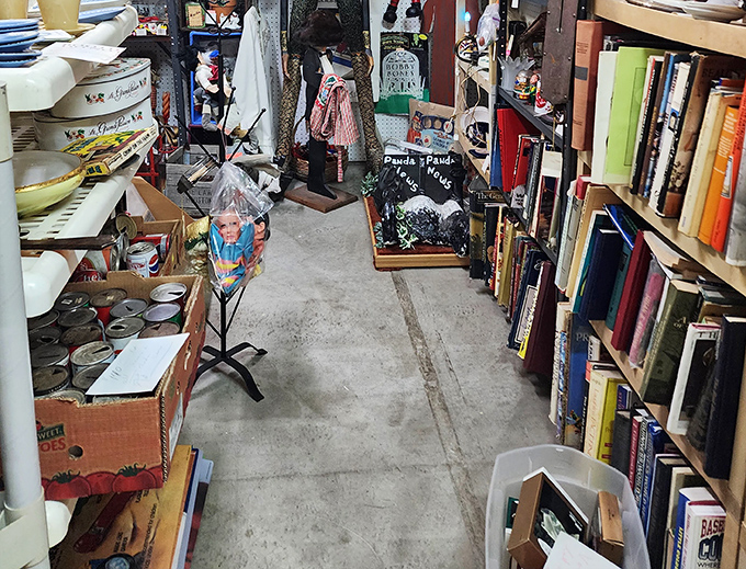 The book section promises literary treasures and that distinctive old-paper perfume that makes bibliophiles weak in the knees.