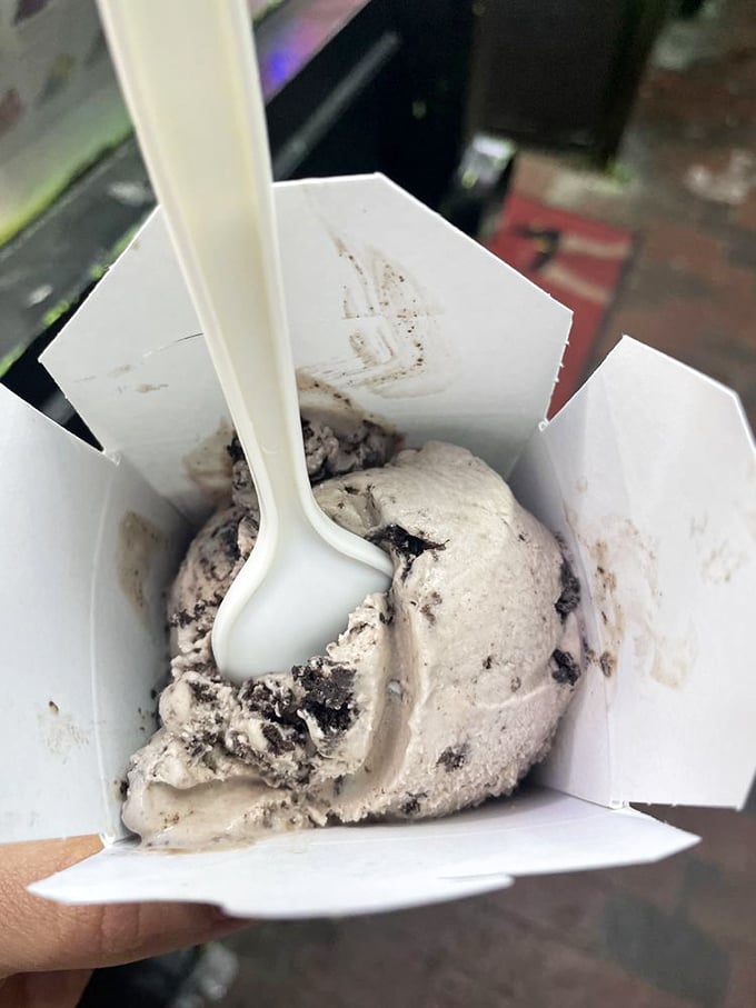 Cookie meets ice cream in a relationship that was clearly meant to be. Romeo and Juliet with a happier ending. 