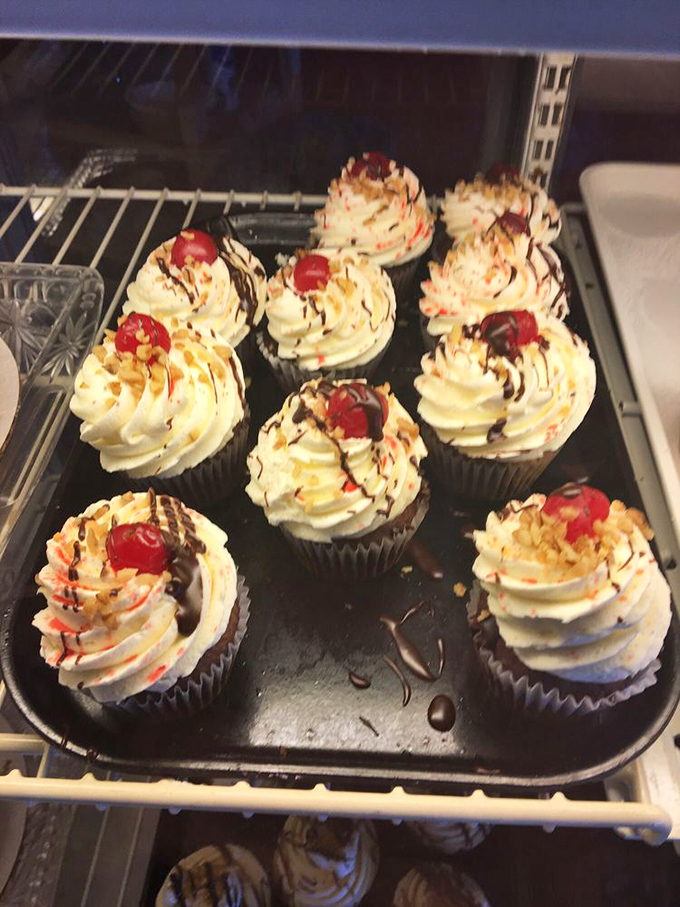 These cupcakes reveal layers of deliciousness that archaeologists would need carbon dating to fully appreciate.