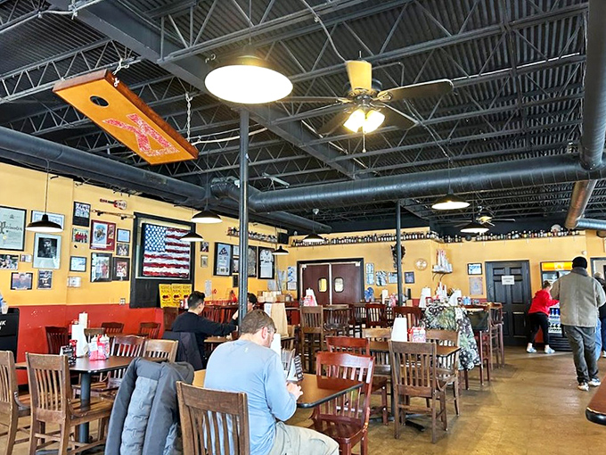 Yellow walls, wooden tables, and the buzz of happy diners &ndash; Pappy's dining room is where strangers become friends over shared barbecue enthusiasm.