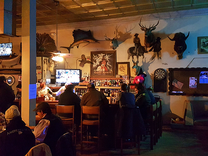 The bar at Big Ed's&mdash;where hunting trophies watch over patrons who debate football, cattle prices, and whether to order dessert after all that meat.