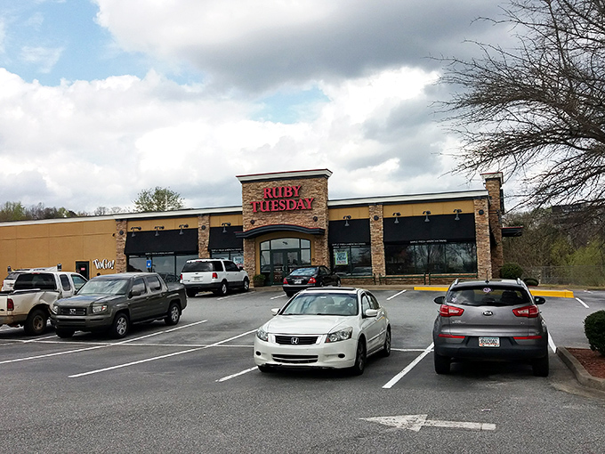 Ruby Tuesday provides a sit-down dining option when food court fare just won't cut it after three hours of power shopping.