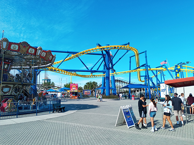 Wide walkways and clear sightlines make navigating the park a breeze&mdash;no need for the navigation skills of Magellan just to find the restrooms.