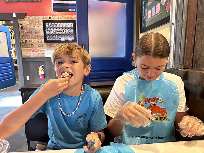 The true test of any restaurant&mdash;kids happily wearing bibs, diving into seafood with the kind of joy adults try to recapture.