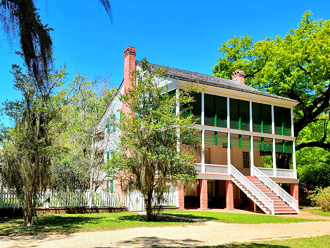 Oakley Plantation's raised design isn't just architectural showing off&mdash;it's practical Southern ingenuity. Those breezy porches were nature's air conditioning before Carrier came along.