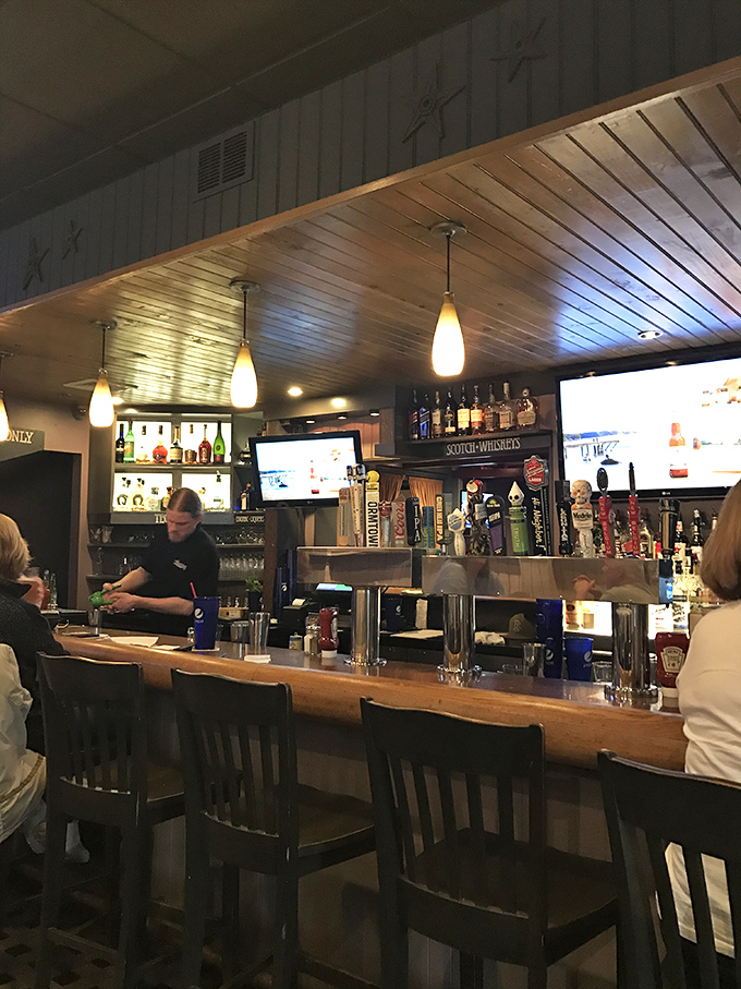 The bar at Firefly's isn't just where drinks are served&mdash;it's command central for an evening of barbecue-fueled happiness. 