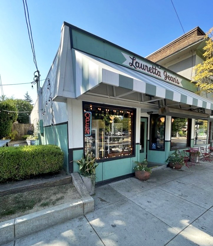 The exterior view that has launched a thousand detours. "I was just driving by" becomes "I'll take two slices to go." 