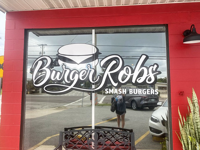 The promise of "Smash Burgers" on the window isn't just advertising&mdash;it's a solemn vow that's fulfilled with every order.