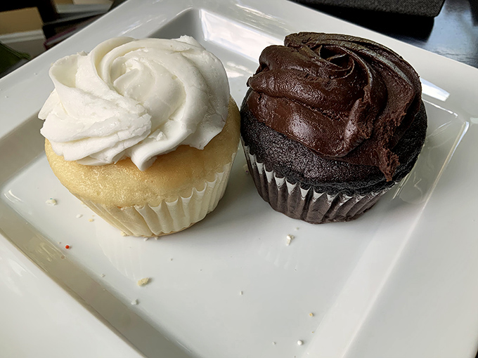 Cupcake perfection in black and white. These frosting-crowned beauties prove that Nord's mastery extends beyond donuts to all forms of sweet satisfaction.