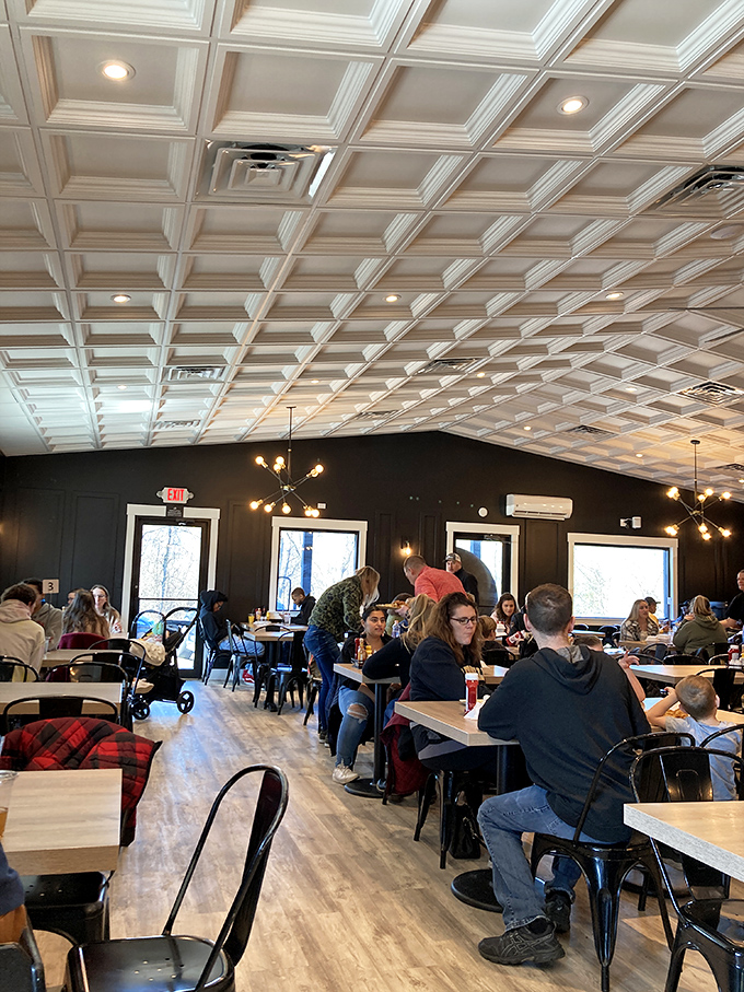 A packed house under coffered ceilings – because word travels fast when French toast reaches legendary status in central Pennsylvania.