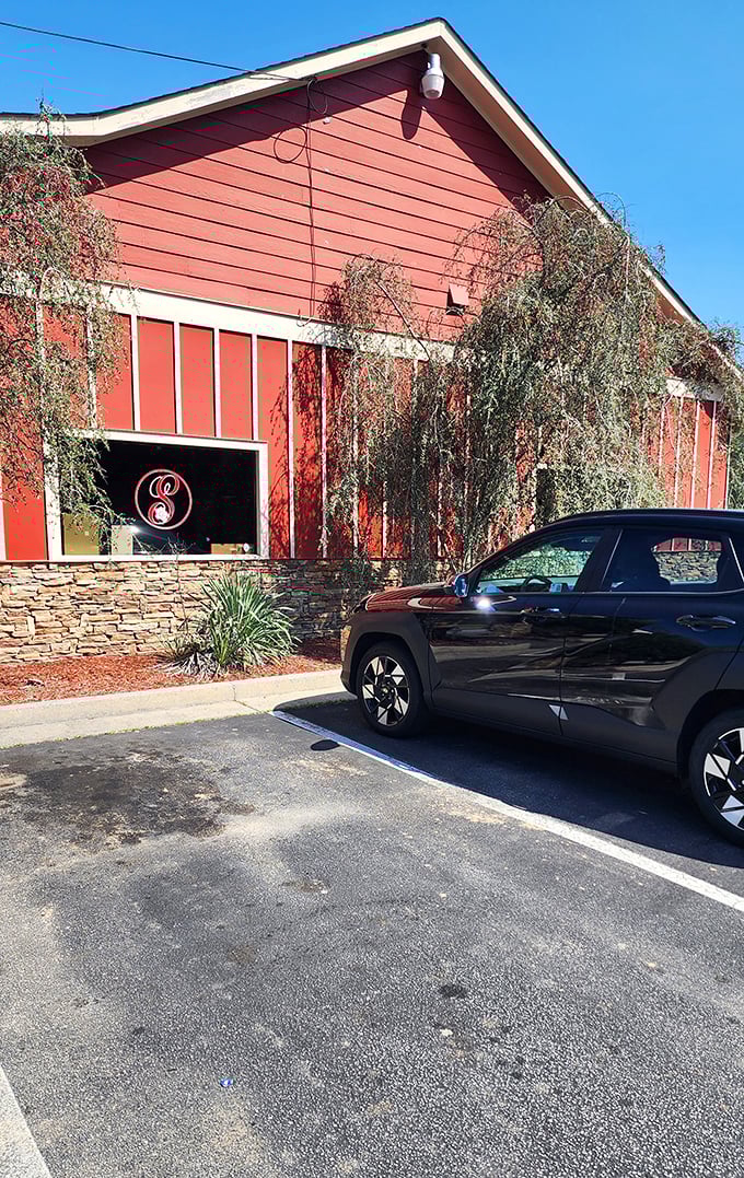 The bright red exterior stands out like a beacon of hope for hungry travelers&mdash;a culinary lighthouse guiding you to gravy-covered salvation.