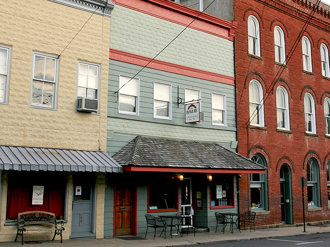 Lewisburg's historic downtown looks like a movie set where time decided to take a charming detour.