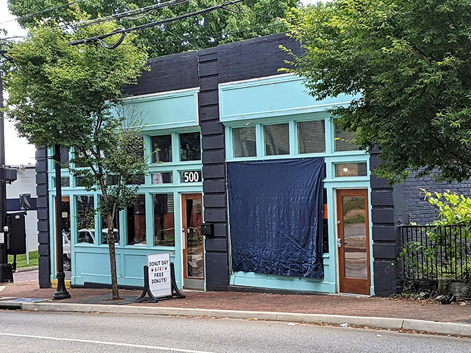 The teal-windowed charm of Mama Crockett's stands out like a sweet beacon on Lynchburg's 5th Street. Donut paradise found!