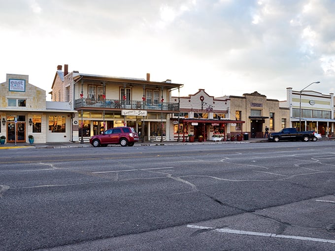 This classic brick hotel has witnessed more Texas history than a longhorn's great-grandpa. Still looking mighty fine! 