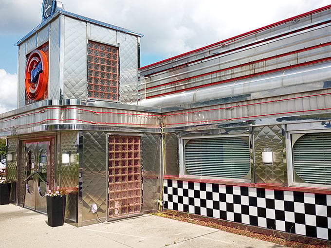 Those iconic double doors practically whisper "come in for pancakes" &ndash; the diner's retro charm is simply irresistible.