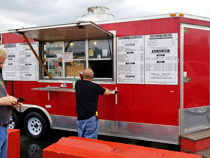 Where barbecue dreams come true. The ordering window might be simple, but what comes out of it is nothing short of extraordinary.
