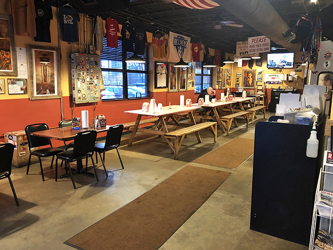No-frills communal dining is part of the Pappy's experience&mdash;those picnic tables have witnessed countless BBQ epiphanies and sauce-stained grins.