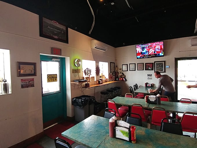 Inside Slap's, simplicity reigns supreme. No white tablecloths here&mdash;just the promise of barbecue bliss and trophies that whisper, "Trust us, we know what we're doing."