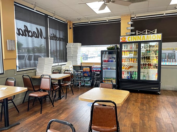 No-frills interior with a purpose: to get these legendary cinnamon rolls from the baking tray to your eager hands with minimal delay.